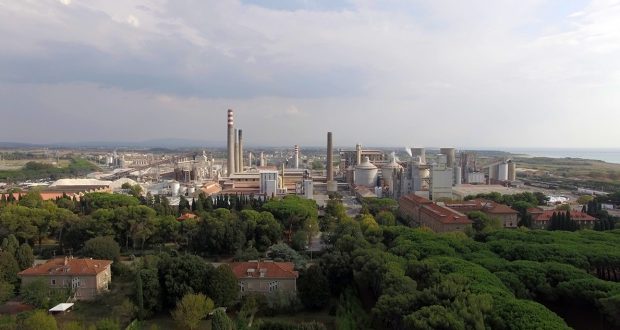 Rosignano Solvay. La fabbrica che si fece giardino - il Film ...